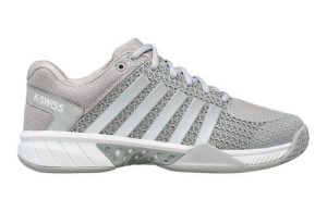 Best Pickleball Shoes for Wide Feet | Be Wide and Thrive